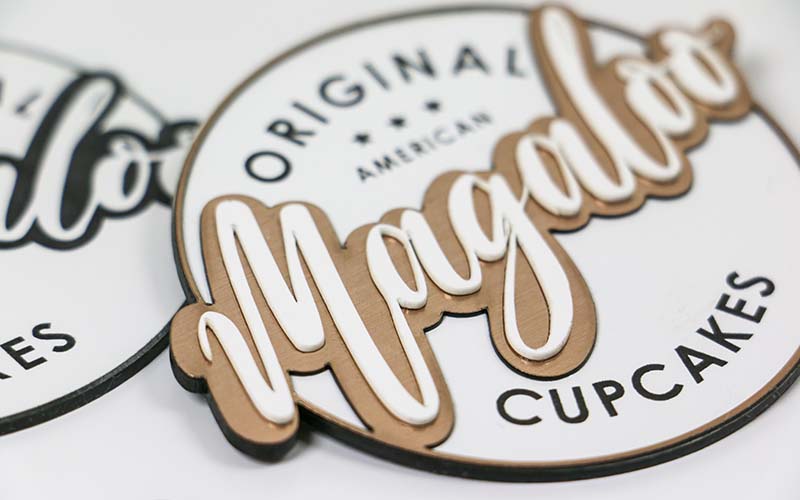 Laser engraving plastic: Best laser materials, settings & tips